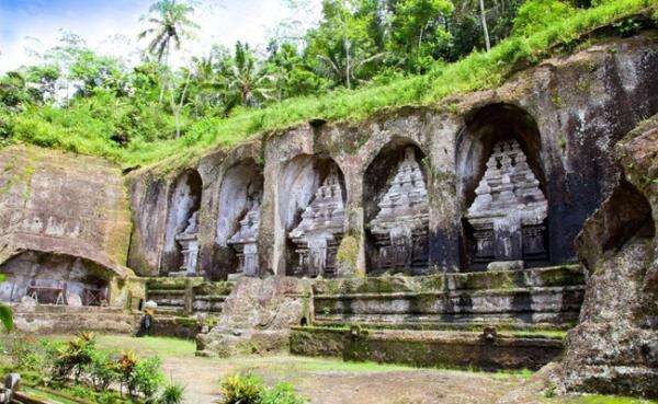 4 Fakta Mengerikan Ritual Pesugihan di Gunung Kawi, Disebut Bisa Bikin ...