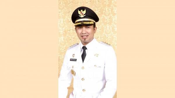 Biodata dan Profil Abdul Gafur Mas`ud: Umur, Agama dan Keluarga, Bupati ... Biodata dan Profil Abdul Gafur Mas`ud: Umur, Agama dan Keluarga, Bupati ...
