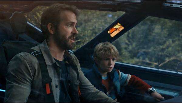 Trailer The Adam Project: Hulk, Gamora, Deadpool Dalam Satu Film ...