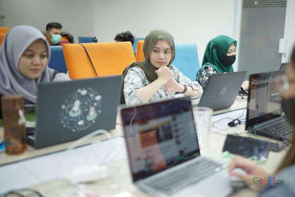 Krakatau Posco Buka Lowongan Kerja untuk Lulusan S1, Cek di Sini! | News+ on RCTI+