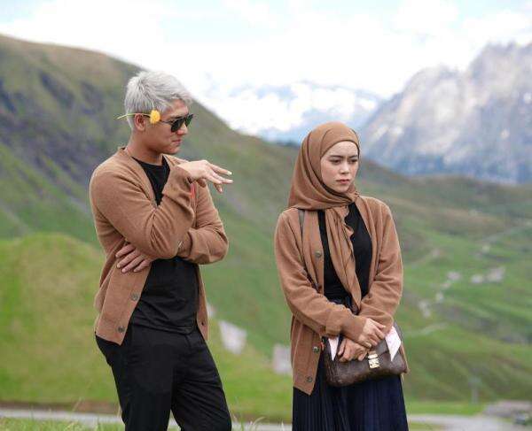 Rizky Billar dan Lesti Kejora Parodikan Drakor Crash Landing on You, Netizen: Ada Aja Tingkah ...