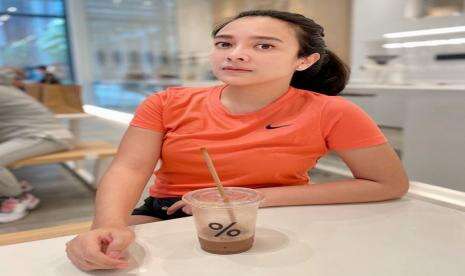 Profil Dhea Ananda, Penyanyi Anak-Anak yang Baru Saja Melahirkan Anak ...