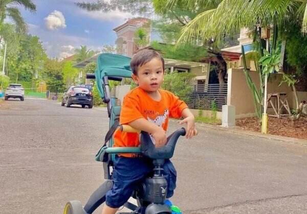 Gala Sky Ulang Tahun ke-2, Pertama Kali Merayakan Tanpa Vanessa Angel ... Gala Sky Ulang Tahun ke-2, Pertama Kali Merayakan Tanpa Vanessa Angel ...