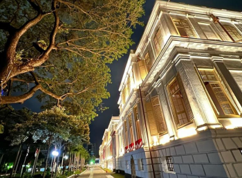 Dipakai Jadi Tempat Upacara 17 Agustus, Ini Penampakan Gedung Daendels ...