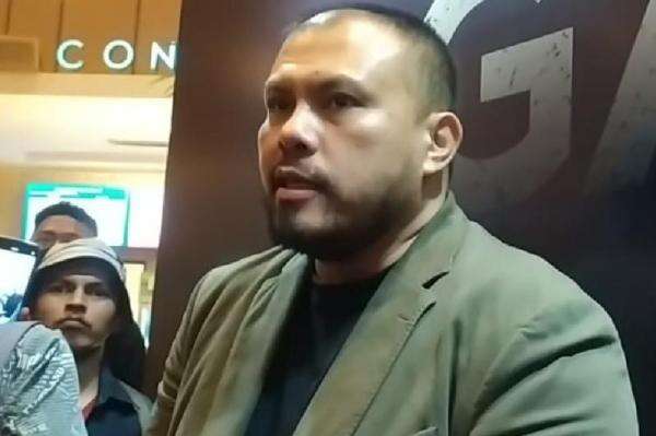 Teka-teki Kemunculan Batara dan Darminah di Akhir Film Pengabdi Setan 2 ...