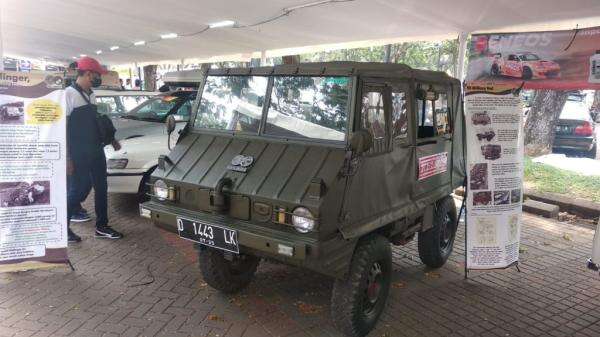 Mengenal Steyr Puch Haflinger, Mobil Perang Favorit Presiden Soekarno ...