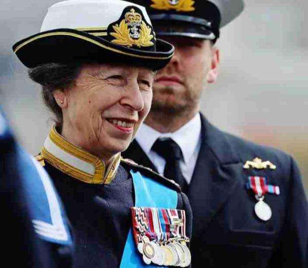Putri Anne Anak Kedua Ratu Elizabeth II Menorehkan Sejarah saat Jaga ...