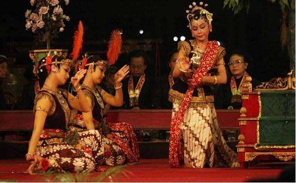 Tari Serimpi dari Yogyakarta, Ini Sejarah, Properti hingga Makna ...