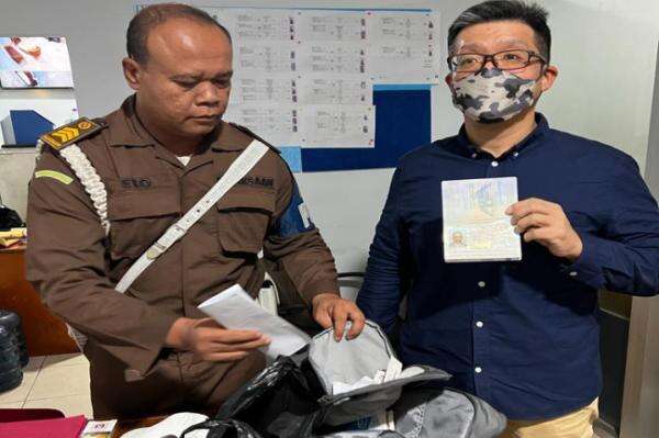 Mafia Tanah Handoko Lie Menyerakan Diri Pascaburon 6 Tahun di Malaysia ...