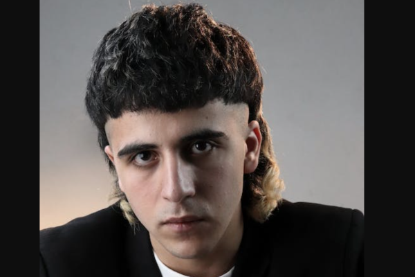 10 Rekomendasi Gaya Rambut Mullet, Model Klasik yang Kembali Populer ...