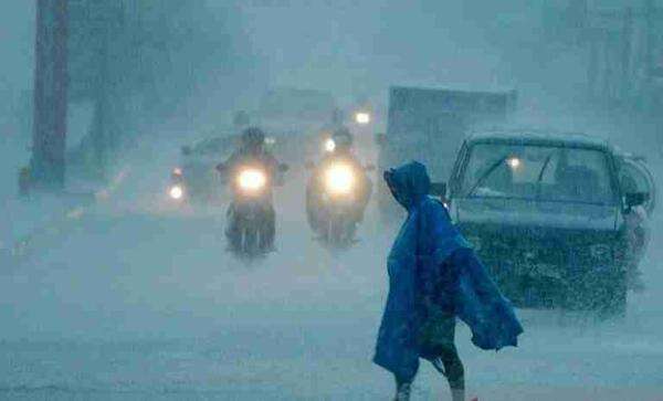 Waspada Hujan Petir dan Angin Kencang di Jakbar, Jaktim dan Jaksel pada Sore hingga Jelang Malam ...