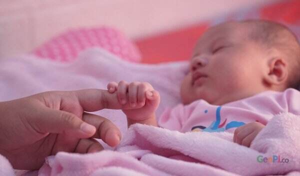 Awas! Ini 5 Risiko Bayi Sering Tidur Tengkurap, Orang Tua Jangan Lengah ... Awas! Ini 5 Risiko Bayi Sering Tidur Tengkurap, Orang Tua Jangan Lengah ...
