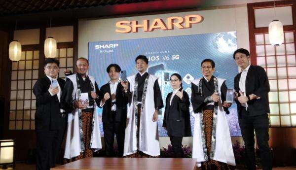 Strategi Sharp Targetkan 5.000 Penjualan Smartphone AQUOS V6 5G IGA Series Per Bulan | News+ on ...