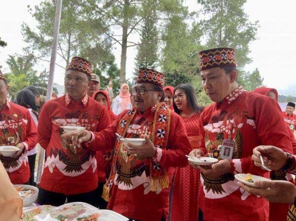 Resmikan Lamban Pancasila Waka BPIP Cicipi Makanan Khas Lampung Barat ...