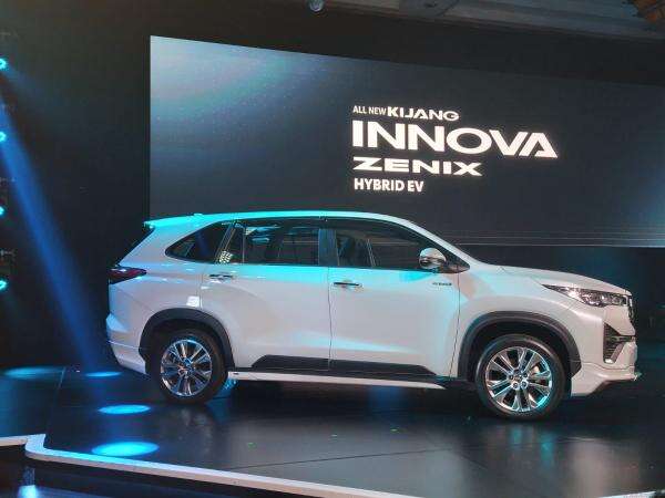 Video All New Toyota Kijang Innova Zenix EV, Generasi Serba-Baru dan ...