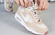 Kru Desain Serena Williams Mengkonsep Ulang Nike Air Max 90 Futura ...