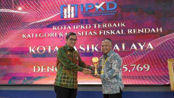 Pemkot Tasikmalaya Raih Penghargaan IPKD Tertinggi untuk Kapasitas ...
