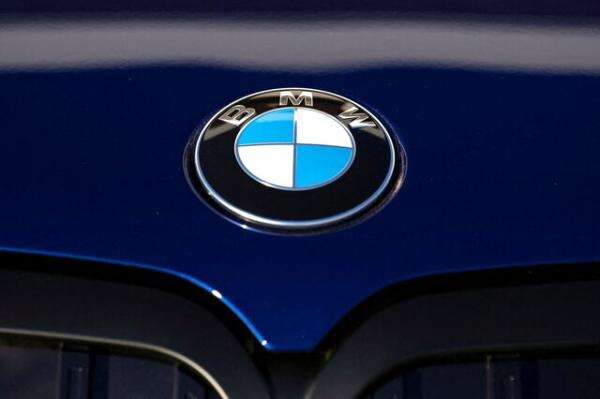 Apa Arti Logo BMW yang Khas dengan Warna Putih Biru? | News+ on RCTI+