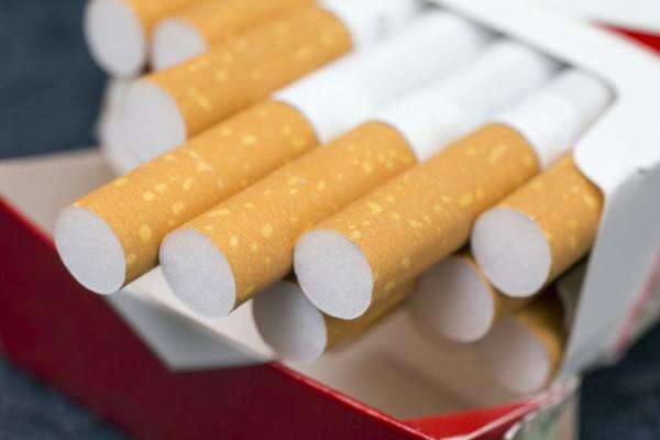Berapa Cukai Rokok per Bungkus 2025? Ini Daftar Lengkap Tarifnya ...