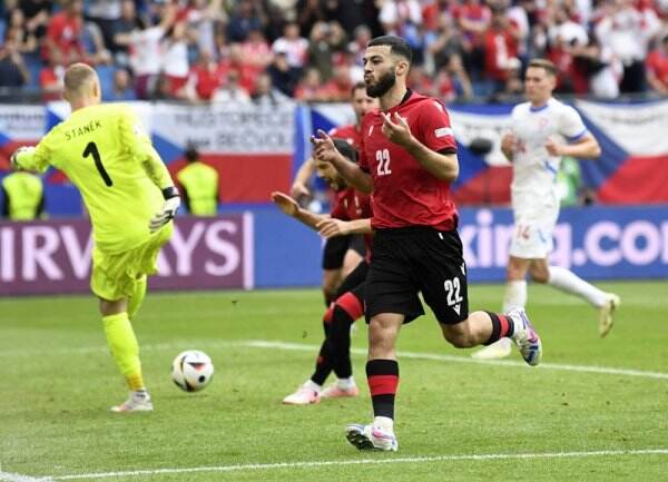 Hasil Babak Pertama Timnas Georgia vs Timnas Republik Ceko di Euro 2024 ... Hasil Babak Pertama Timnas Georgia vs Timnas Republik Ceko di Euro 2024 ...