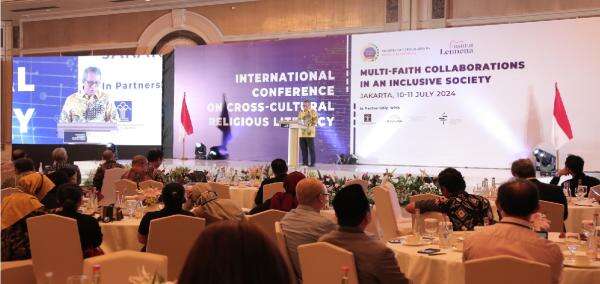 Jadi Contoh Perdamaian dan Harmoni, Kemlu Bagikan Pengalaman RI Bangun ...