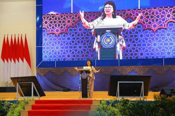 Jejak Pendidikan Stella Christie, Wamen yang Kini Jadi Komisaris Pertamina Hulu Energi | News+ ...