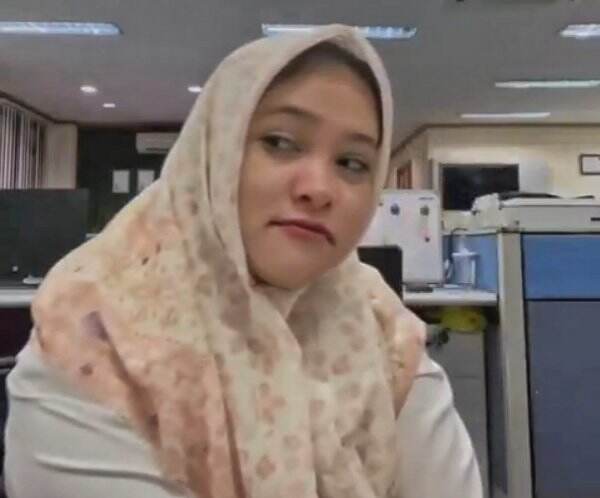 Ini Postingan Dwi Citra Weni Usai Dipecat PT Timah karena Hina Honorer ... Ini Postingan Dwi Citra Weni Usai Dipecat PT Timah karena Hina Honorer ...