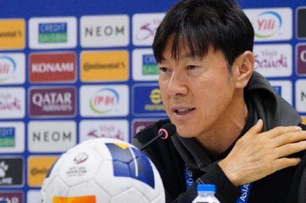 Kesehatan Shin Tae-yong Jadi Sorotan Jelang Timnas Indonesia Vs Filipina, Ngaku hanya Flu dan ...