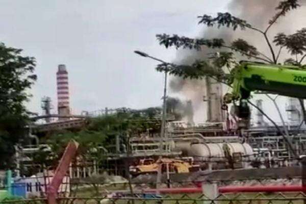 Kilang Pertamina Indonesia di Balikpapan Kebakaran, Begini Kronologinya ...