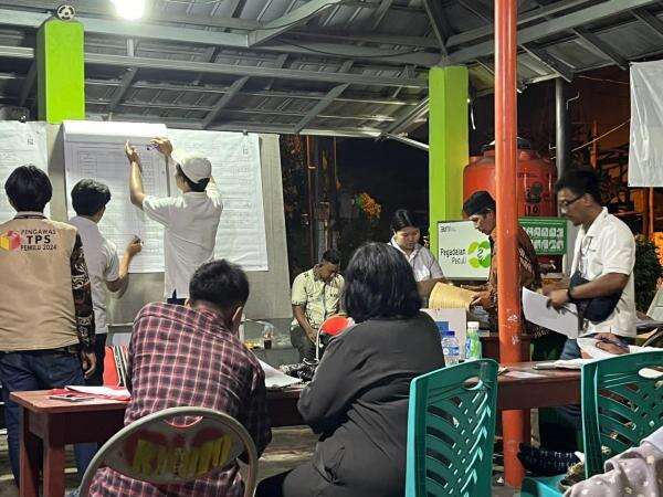 Kisah Petugas KPPS Pemilu 2024, Capek dan Pegal Hitung Suara hingga ...