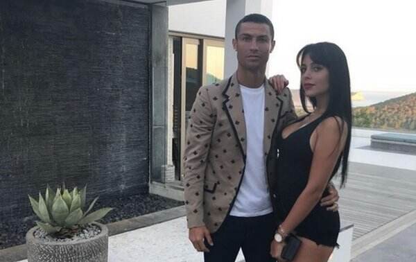 Kumpul Kebo dengan Georgina Rodriguez hingga Lakukan Aksi Cabul di Arab ... Kumpul Kebo dengan Georgina Rodriguez hingga Lakukan Aksi Cabul di Arab ...