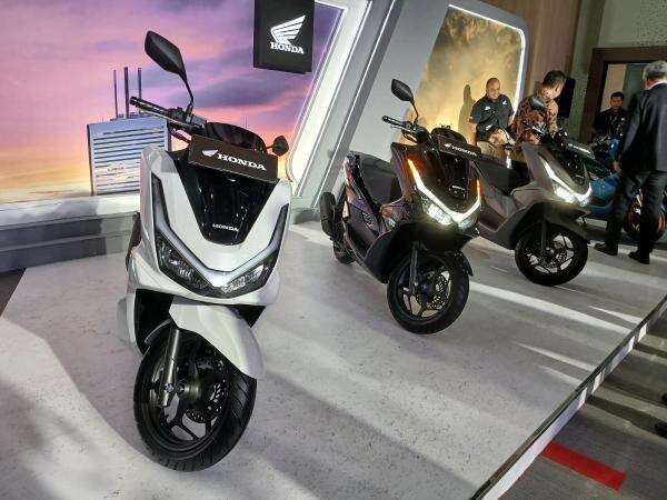 Tipe Tertinggi New Honda PCX 160 Dibanderol Rp40 Juta Tanpa Embel-Embel ...