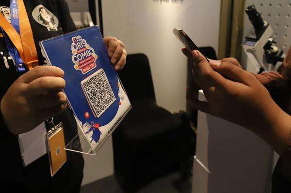 BI Siap Terapkan QRIS Tap NFC di MRT dan KRL pada Kuartal I 2025 | News+ on RCTI+