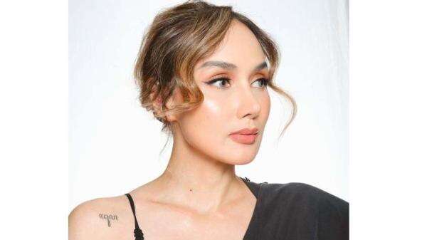 Profil dan Biodata Sara Wijayanto: Indigo Cantik yang Menyulap Dunia ...