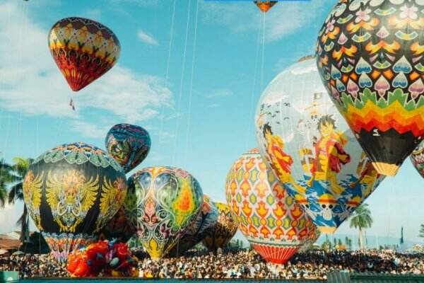 Tak Perlu Jauh-Jauh ke Cappadocia, Yuk Intip Semarak Festival Balon ... Tak Perlu Jauh-Jauh ke Cappadocia, Yuk Intip Semarak Festival Balon ...