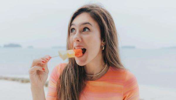 Biodata dan Agama Wulan Guritno, Aktris yang Diisukan Dekat dengan ...